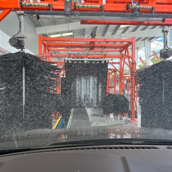 BUBBLE DOWN CAR WASH - Updated January 2026 - 30 Photos & 24 Reviews ...