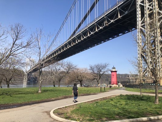 THE LITTLE RED LIGHTHOUSE - Updated April 2025 - 152 Photos & 41 ...