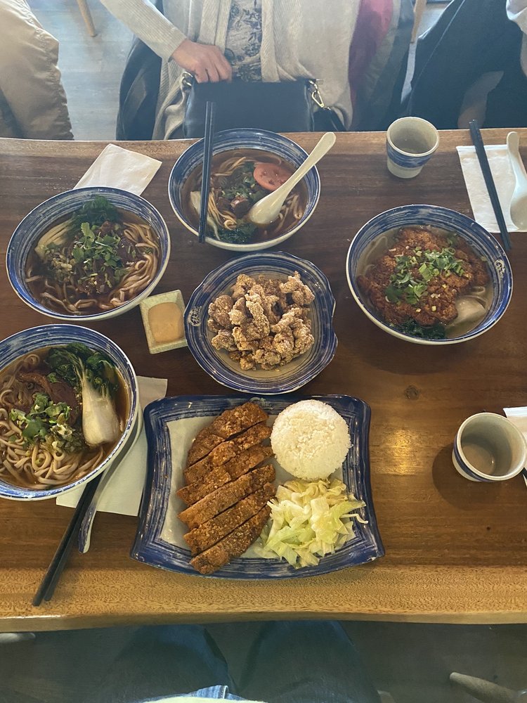 LAMBO NOODLE BAR - 36 Photos & 15 Reviews - 222 - 16 Avenue NE, Calgary ...