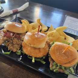 FLIGHT BURGER - Updated April 2025 - 355 Photos & 191 Reviews - 650 W ...