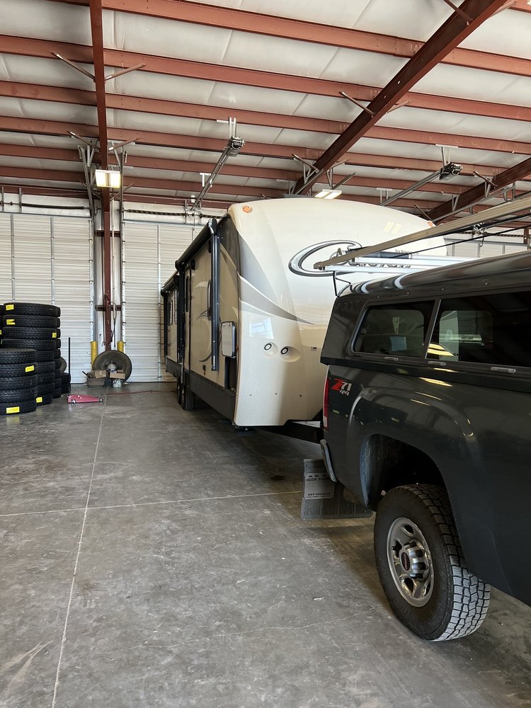 BILL WILLIAMS TRUCK CENTER - Updated December 2025 - 517B Francis St ...