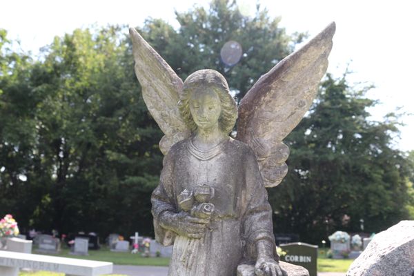 CREST LAWN FUNERAL HOME-CREMATION CENTER - Updated March 2026 - 800 W ...