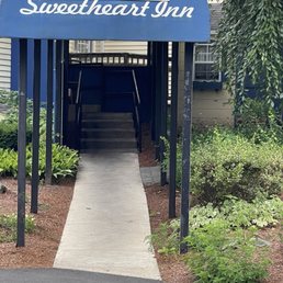SWEETHEART INN - Updated July 2025 - 54 Photos & 104 Reviews - 80 ...
