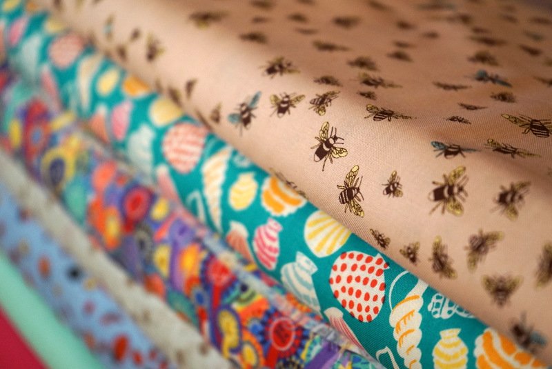 BYE BYE MANONI - Updated June 2024 - 10 Photos - Carrer de L'Alcúdia, 2 ...