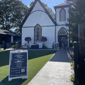 THE NEIGHBORHOOD REFUGE - Updated December 2025 - 107 Photos & 21 ...