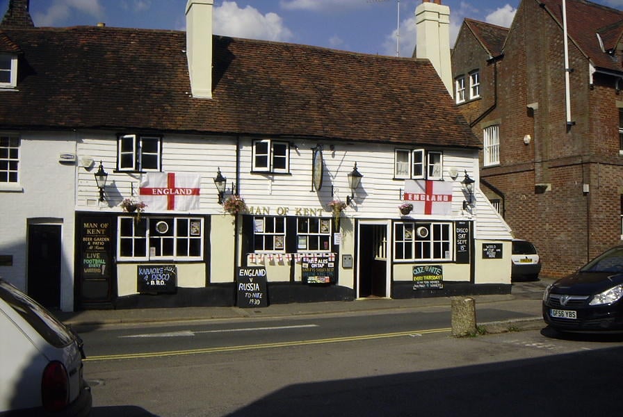 MAN OF KENT - Updated July 2024 - 14 East Street, Tonbridge, Kent ...