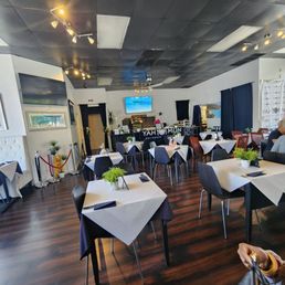 YAH MON - Updated October 2025 - 813 Photos & 914 Reviews - 301 W Platt ...