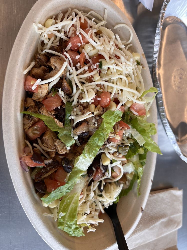 CHIPOTLE MEXICAN GRILL - Updated September 2024 - 13 Photos & 34 ...
