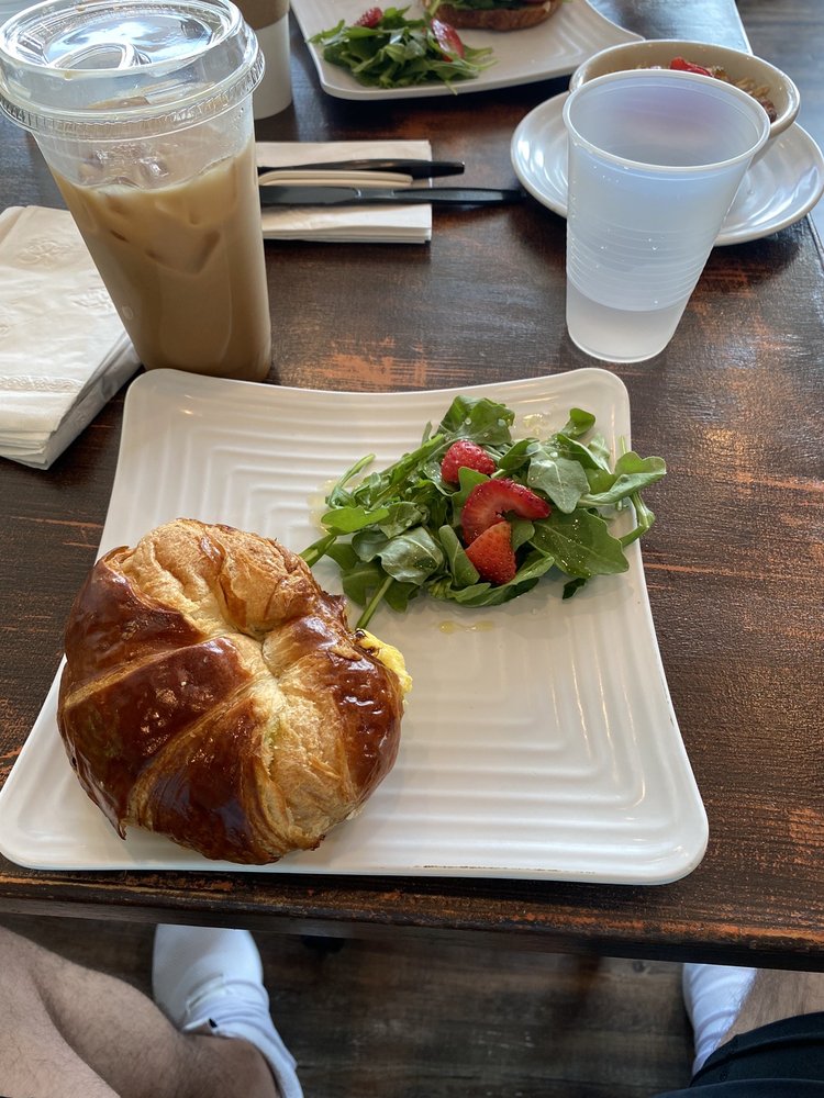 The Beanery Cafe & Bakery, California | Roadtrippers