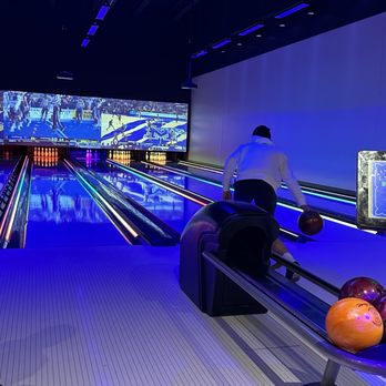 MAIN EVENT CHESTERFIELD - Updated January 2026 - 105 Photos & 85 ...