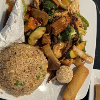 WANG’S TABLE - Updated December 2025 - 202 Photos & 125 Reviews - 1086 ...