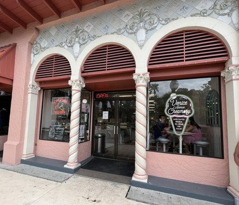 VENICE AVENUE CREAMERY - Updated January 2026 - 114 Photos & 181 ...