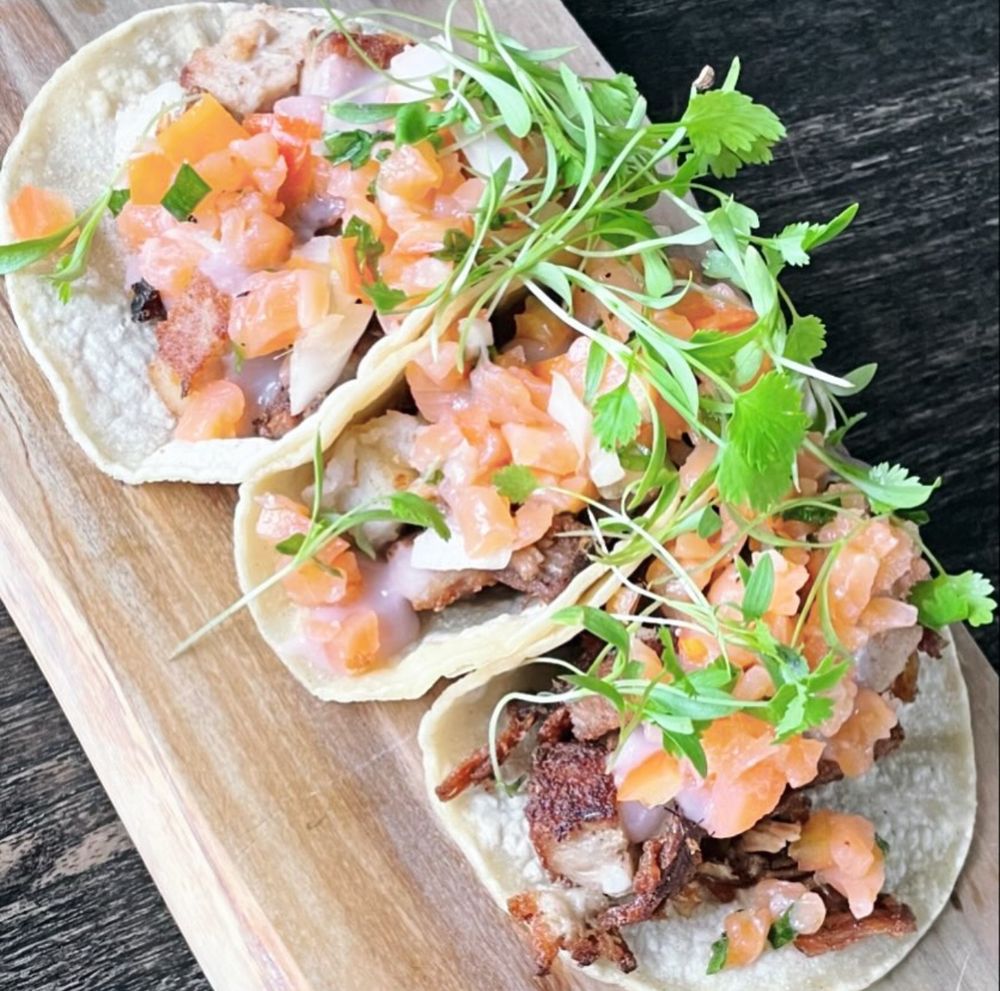 THE TEMPLE BAR - HILO - Updated October 2025 - 346 Photos & 209 Reviews ...