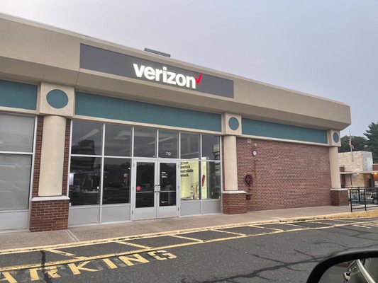 VERIZON AUTHORIZED RETAILER - WIRELESS ZONE - Updated April 2025 - 27 ...