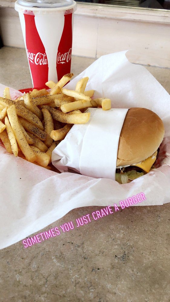 QUARTER POUND GIANT BURGER - 52 Photos & 87 Reviews - Burgers - 2055 ...