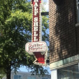 HALF SHELL OYSTER HOUSE - Updated July 2025 - 409 Photos & 327 Reviews ...