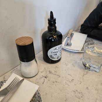 MEZES - Updated December 2025 - 391 Photos & 292 Reviews - 456 Danforth ...