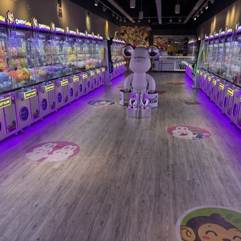 CRAZY CLAW - Updated August 2025 - 24 Photos - 7654 W Reno Ave ...