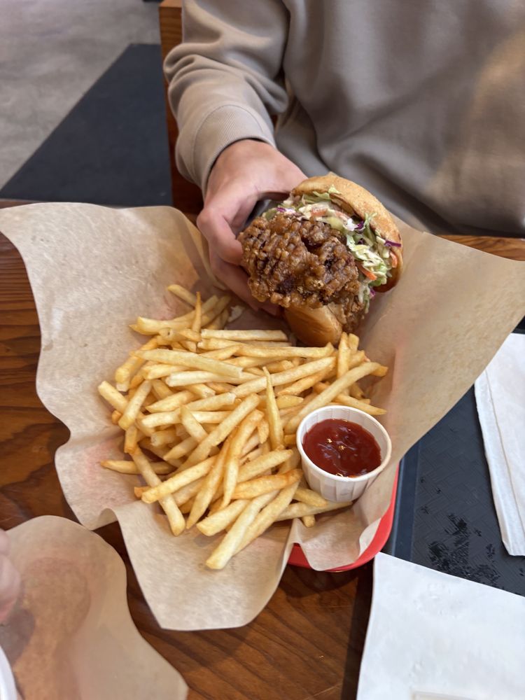 CHUBBS CHICKEN SANDWICHES - Updated December 2025 - 94 Photos & 149 ...