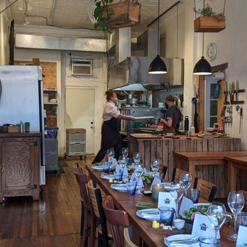 FLX TABLE - Updated December 2024 - 485 Photos & 111 Reviews - 22 ...