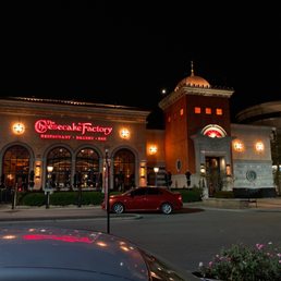 THE CHEESECAKE FACTORY - Updated January 2026 - 688 Photos & 639 ...