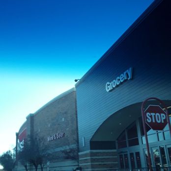 TARGET - Updated December 2025 - 38 Photos & 35 Reviews - 1200 E 2nd St ...