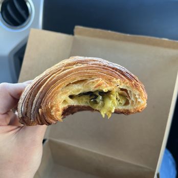 FLYING ROADRUNNER BAKERY - Updated January 2025 - 219 Photos & 71 ...