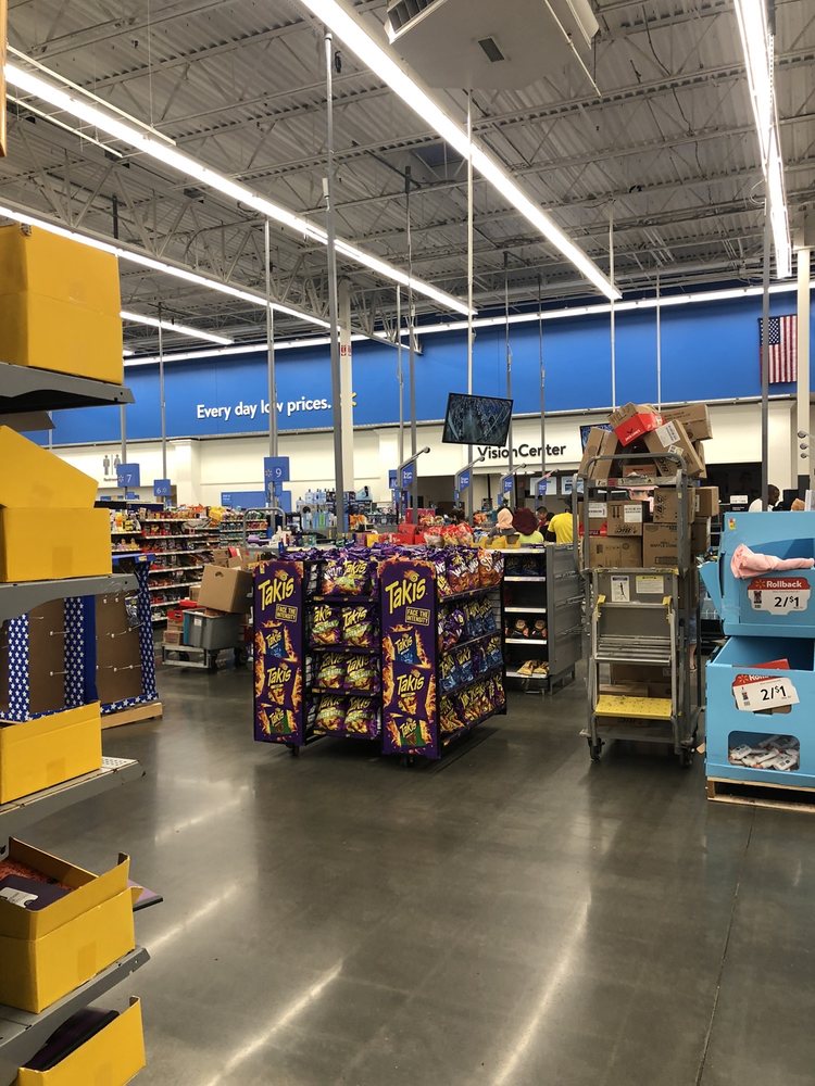 WALMART SUPERCENTER - 18 Photos & 13 Reviews - 7701 S Raeford Rd ...