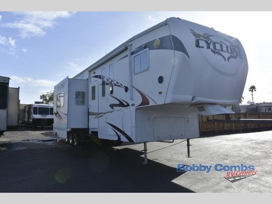 BOBBY COMBS RV CENTERS - MESA - Updated June 2025 - 16 Reviews - 3335 E ...