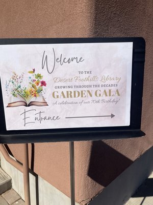 DESERT FOOTHILLS LIBRARY - Updated July 2025 - 387 Photos & 22 Reviews ...