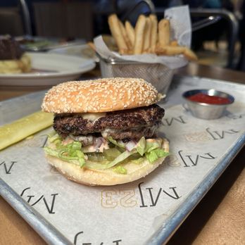 MJ23 SPORTS BAR & GRILL - Updated July 2024 - 535 Photos & 280 Reviews ...