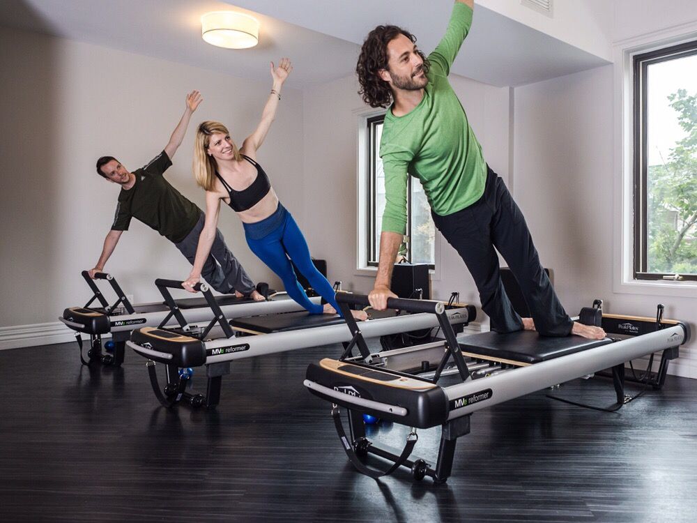 STUDIO SET - Updated February 2025 - 368 Avenue Laurier O, Montréal ...