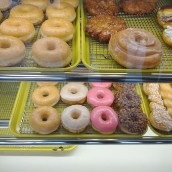 DAILY R I HOMEMADE DONUTS - Updated December 2025 - 50 Photos & 21 ...