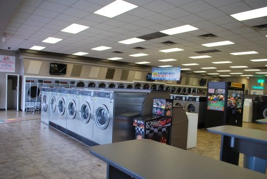 LAUNDRY & TAN CONNECTION - Updated October 2025 - 13 Photos & 16 ...