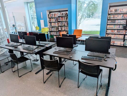 MCGOVERN STELLA LINK NEIGHBORHOOD LIBRARY - Updated November 2025 - 75 ...