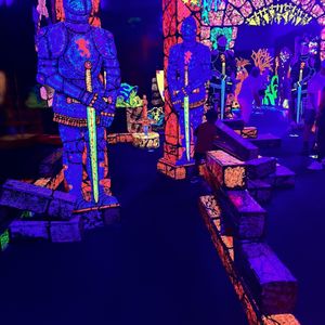 PUTTING EDGE - 72 Photos & 54 Reviews - 44225 Twelve Mile Rd, Novi ...