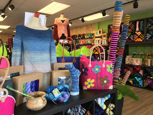 LES LAINES BISCOTTE - Updated December 2025 - 1200 Avenue Saint-Jean ...