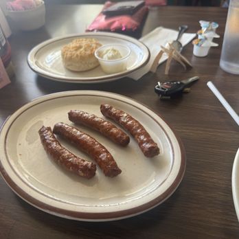 VILLA BASQUE CAFÉ - Updated July 2025 - 505 Photos & 445 Reviews - 730 ...