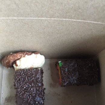 PLAZA PASTRY SHOP - Updated October 2025 - 26 Photos & 28 Reviews - 39 ...