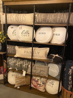 RUSTIC ROOTS - Updated October 2025 - 22 Photos - 200 W Ferguson Ave ...