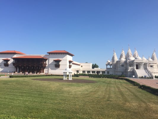 BAPS SHRI SWAMINARAYAN MANDIR - TORONTO - Updated June 2025 - 33 Photos ...