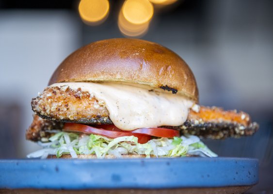 HUNT - Updated February 2025 - 55 Photos & 39 Reviews - 225 W Riverside ...