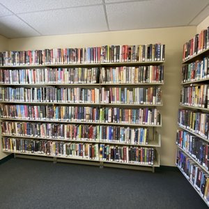 HESPERIA LIBRARY - Updated August 2025 - 14 Photos & 30 Reviews - 9650 ...