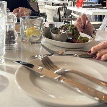 VILLAGE TAVERN - Updated May 2025 - 115 Photos & 55 Reviews - 4140 ...