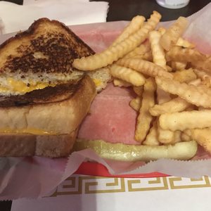 523 TAP AND GRILL - 78 Photos & 89 Reviews - 523 S Main St, Elkhart, IN ...
