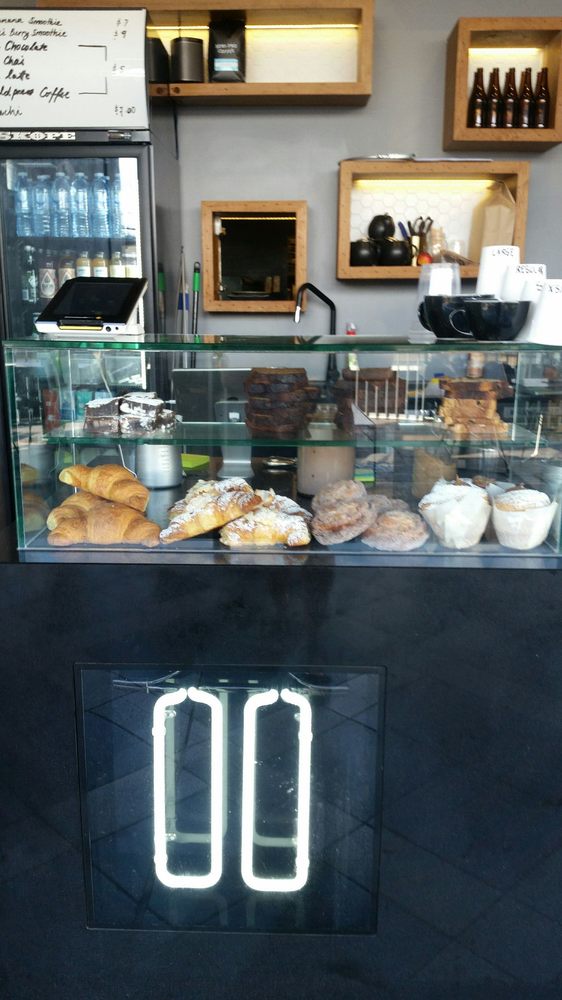 FOSTER & BLACK - 154-164 Horton Parade, Maroochydore Queensland ...