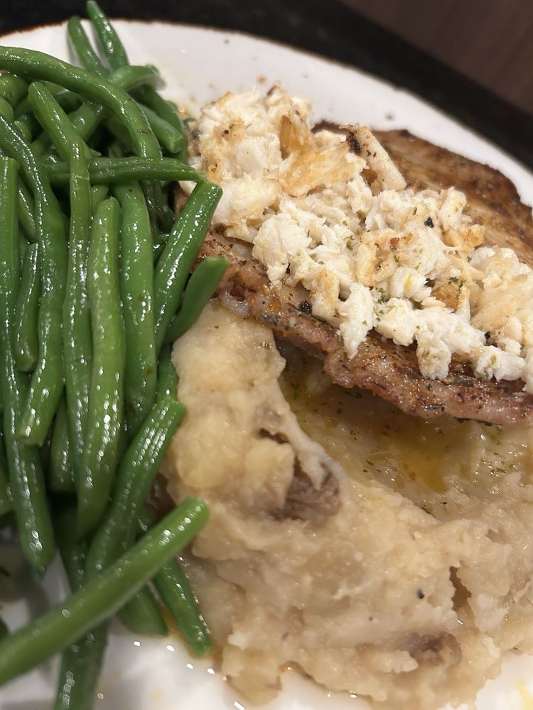 KINGFISH LOUNGE - Updated December 2025 - 24 Photos & 17 Reviews - 201 ...