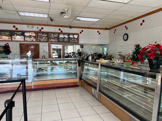 PARTY CAKE BAKERY - Updated October 2025 - 9443 SW 56th St, Olympia ...