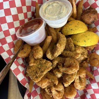 THE CATCH - Updated August 2025 - 58 Photos & 73 Reviews - 7522 ...