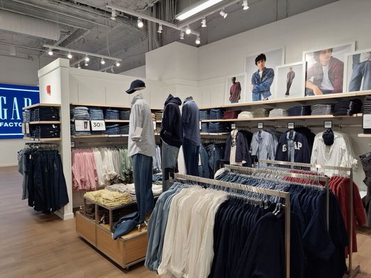 GAP FACTORY - Updated December 2025 - 13 Photos - 17 N State St ...